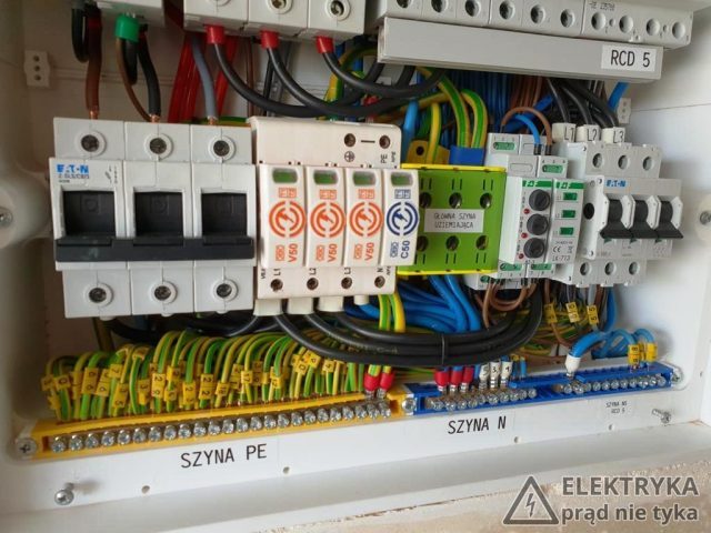 Podział przewodu PEN na PE i N. Jak go wykonać prawidłowo?