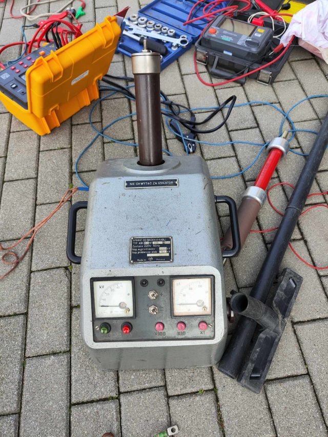 Aparat do badania kabli ABK-45A KENETRON