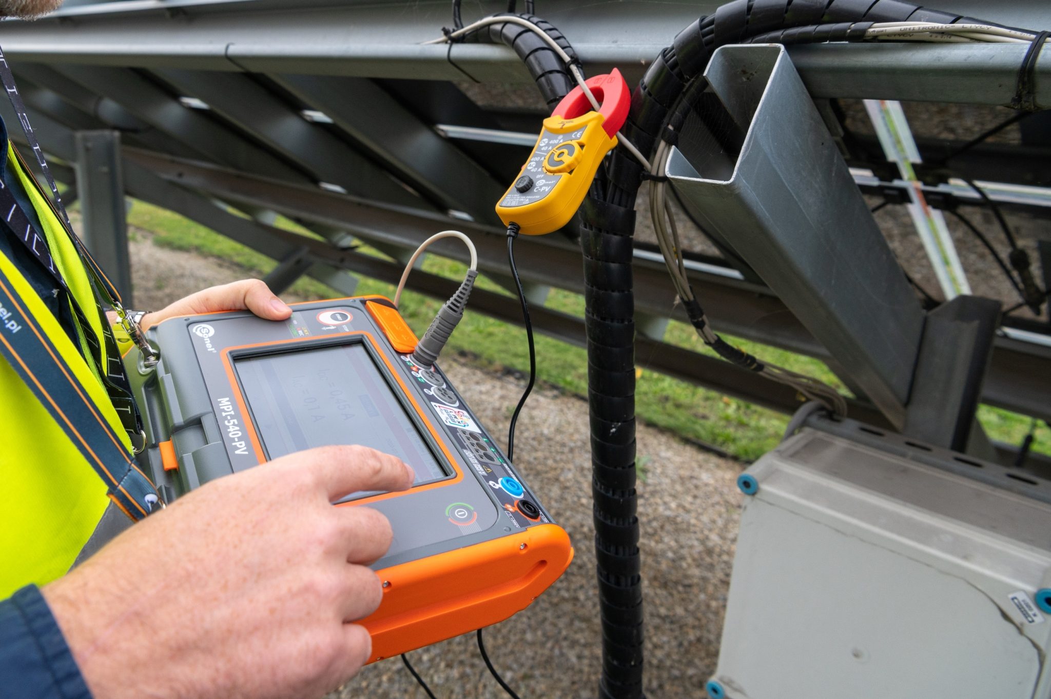 Kompleksowy zestaw do pomiarów instalacji fotowoltaicznych – Sonel MPI-540-PV Solar